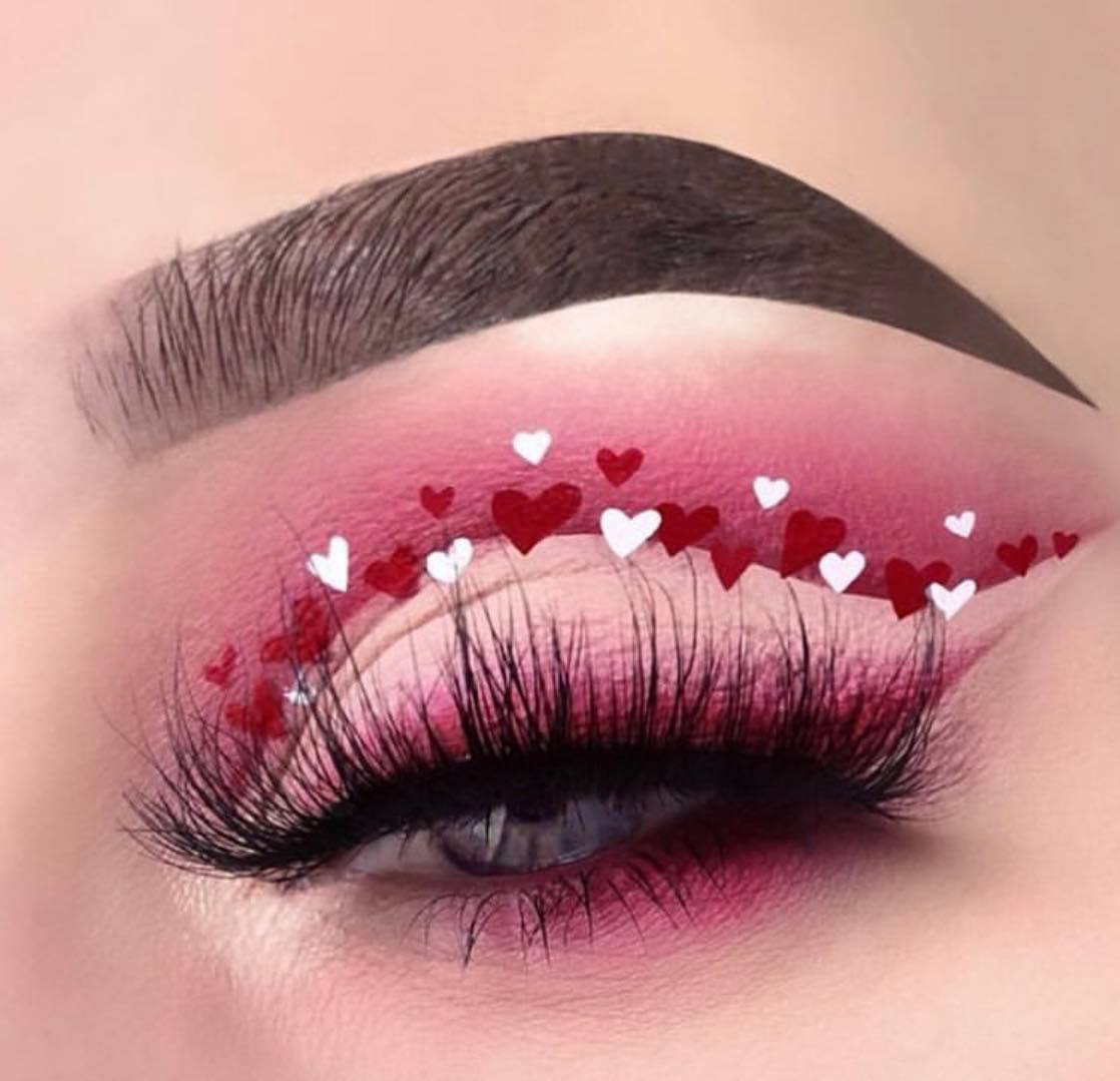Stunning Valentine's Day Makeup to Swoon Over