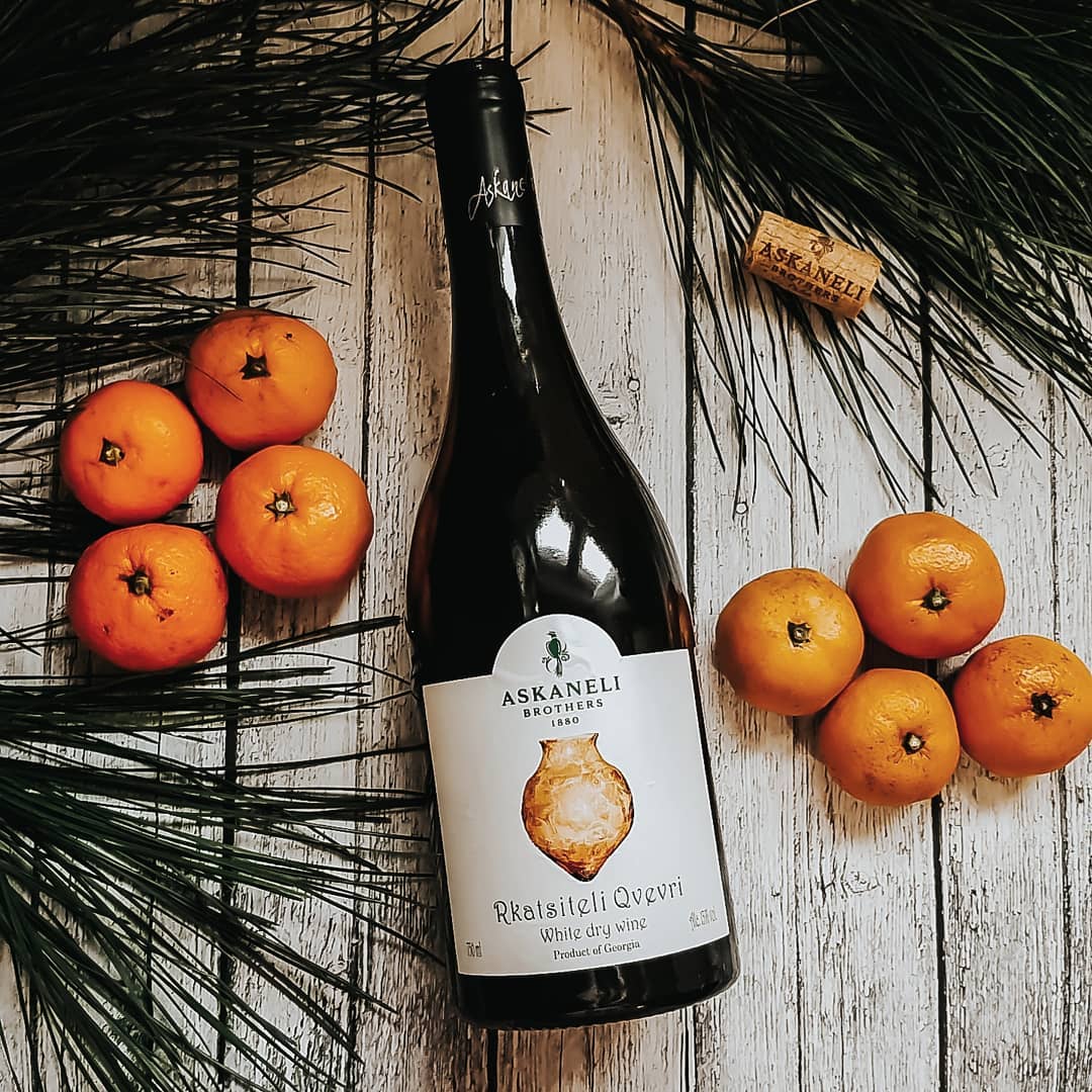 Orange Wine is the Trendiest Drink Right Now - My Daily Magazine - Art ...