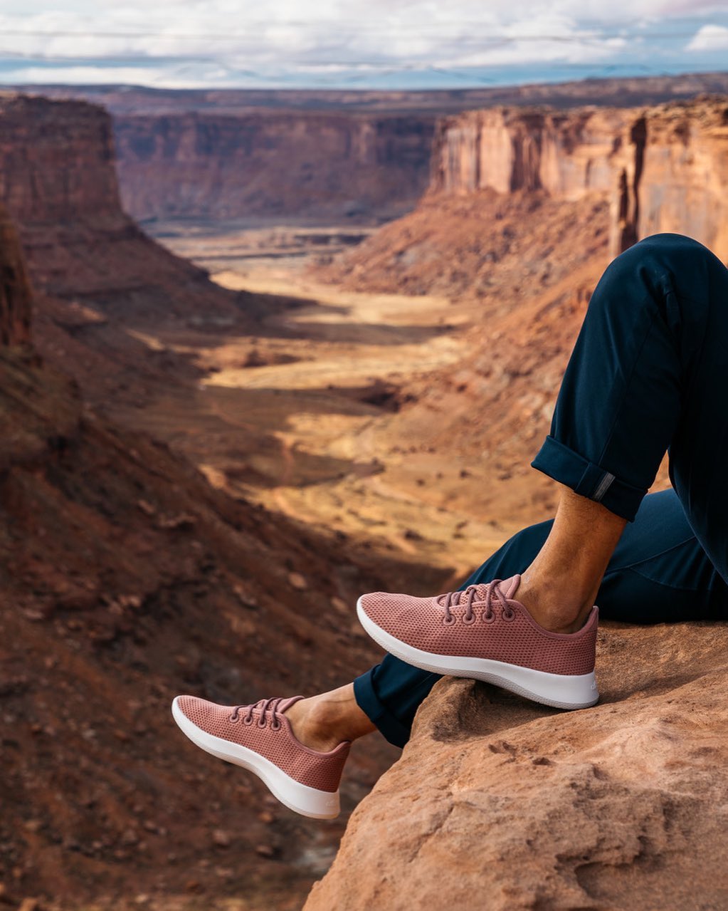These Are The Best Travel Shoes for Every Trip - My Daily Magazine ...