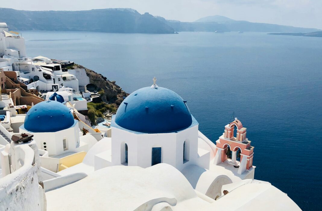 Santorini and Surrounding Greek Islands Experience Series of ...
